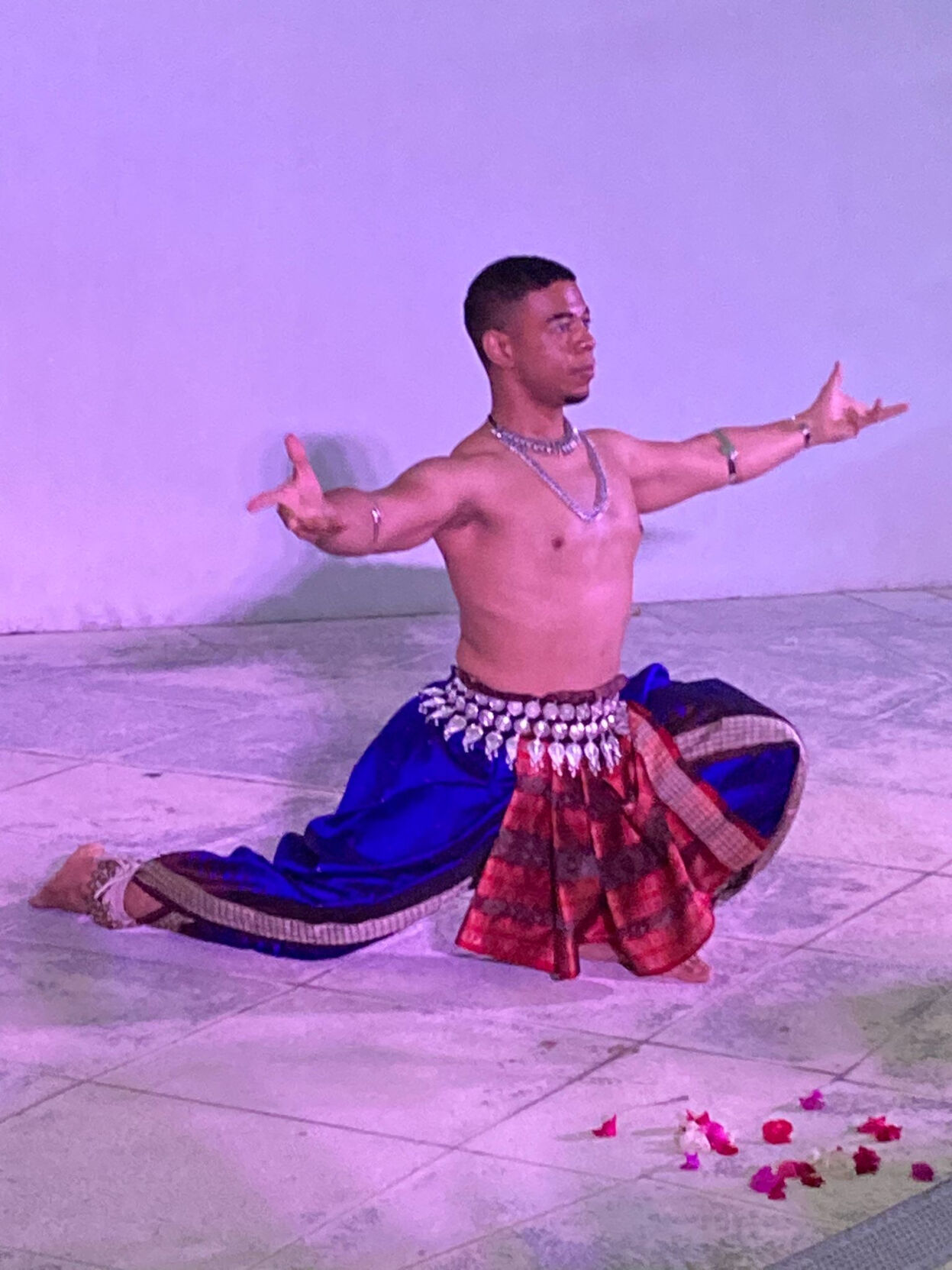 Carlito Catalano immersed in Indian dance | Lifestyles ...