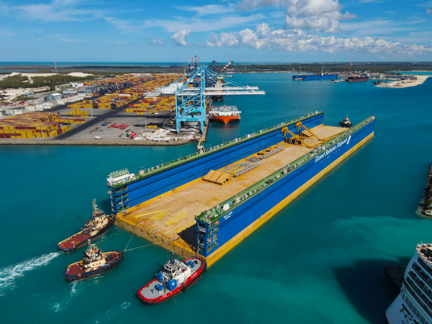 Grand Bahama Shipyard receives first of two floating dry docks ...