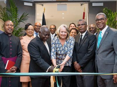 PM opens Bahamas consulate in Canada | Home | thenassauguardian.com