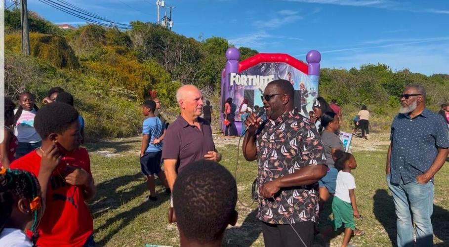 Ebenezer Union Baptist Church in Exuma hosts Christmas giveway ...