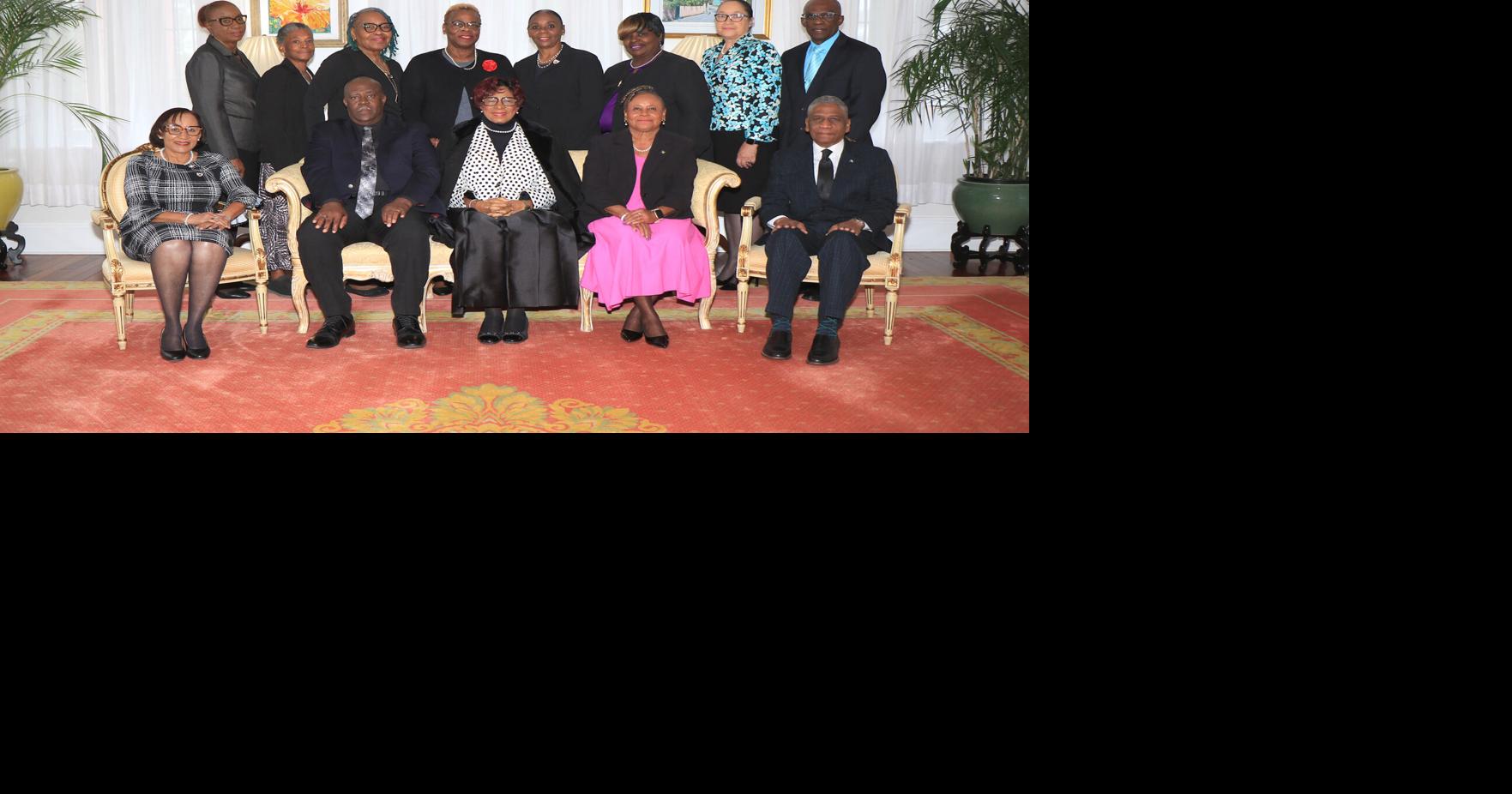 R.M. Bailey class of 1976 members pay a courtesy call on Governor ...