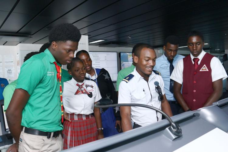 Bahamian officer gives maritime cadets a wondrous experience ...