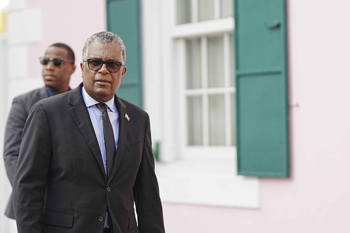 Mitchell says FNM would fire civil servants if elected; Sands says no ...