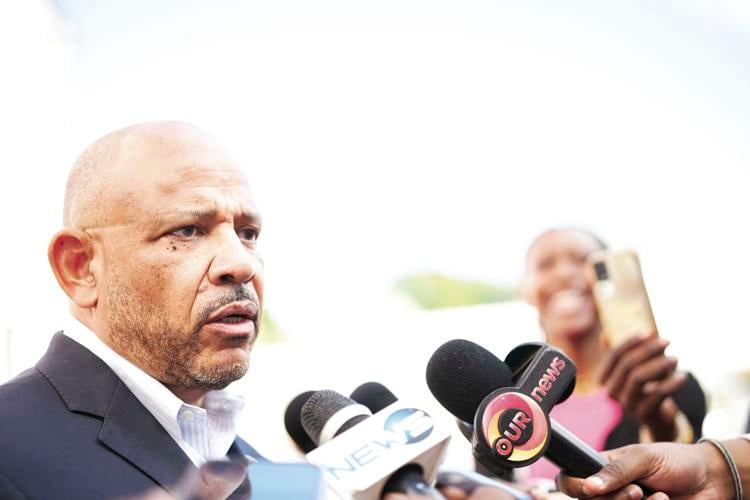 Sands blasts Davis' attack on doctors | News | thenassauguardian.com