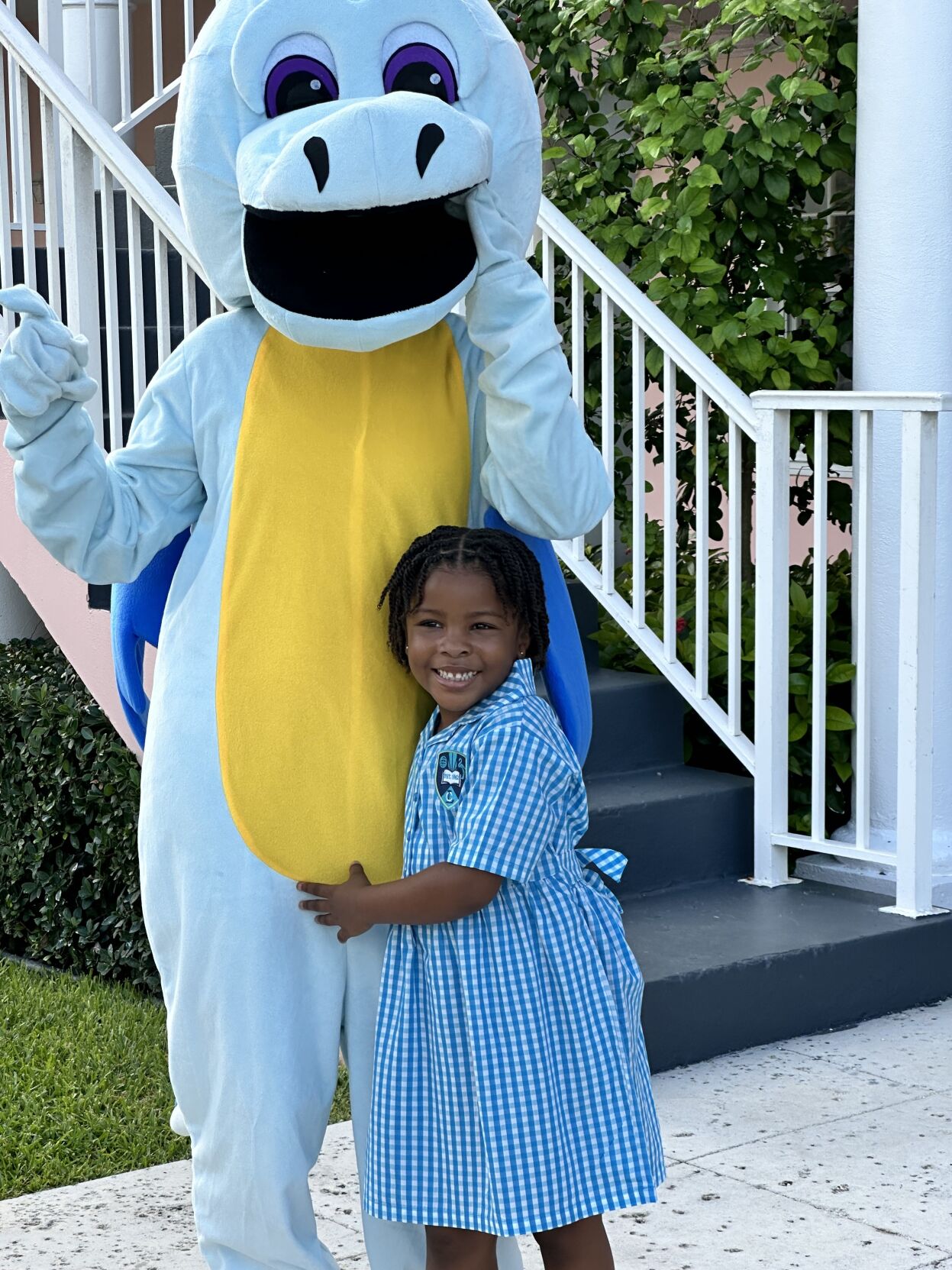 LCIS students return to school | Lifestyles | thenassauguardian.com