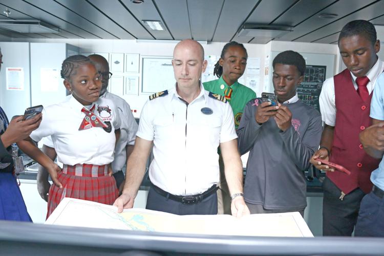 Bahamian officer gives maritime cadets a wondrous experience ...