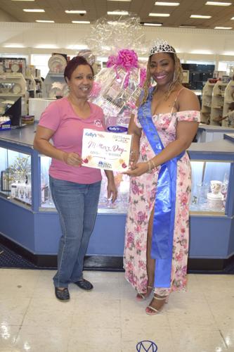 Kelly's House & Home surprises two lucky customers with Mother's Day ...