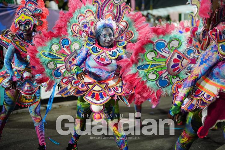 Saxons takes Boxing Day parade | News | thenassauguardian.com