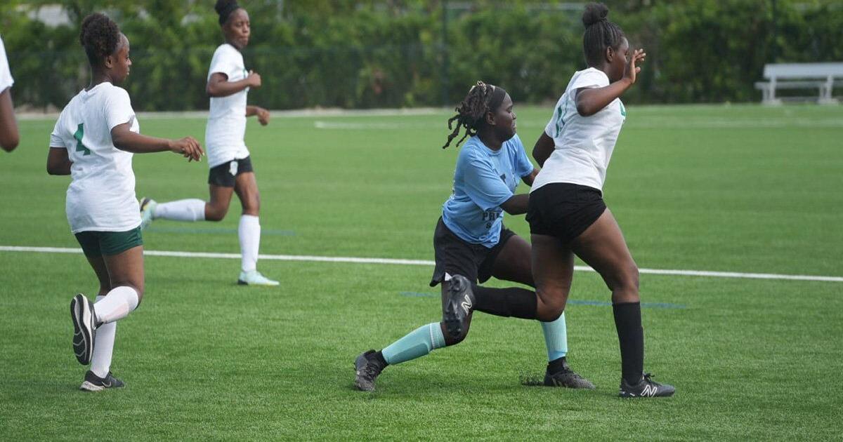 Champions crowned in GSSSA soccer | Sports | thenassauguardian.com