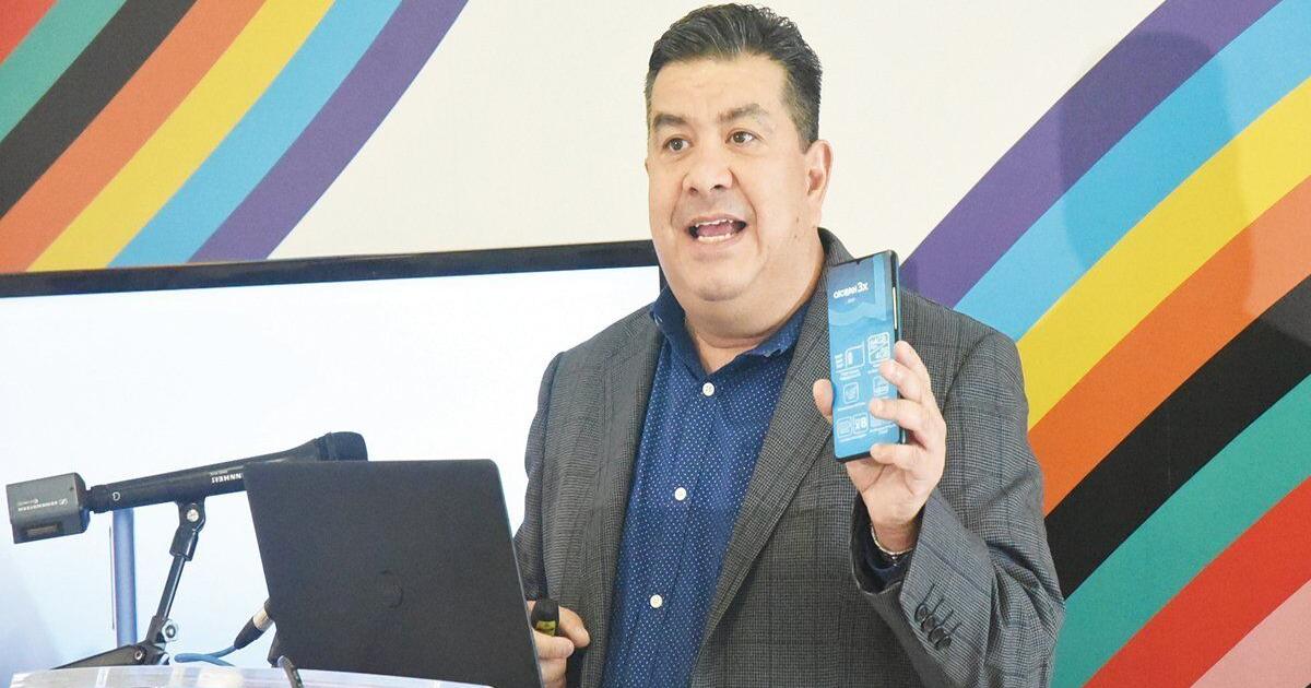 Aliv launches Alcatel’s new 3X mobile device | Business ...