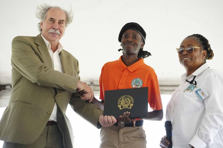 10 cadets graduate maritime program | News | thenassauguardian.com