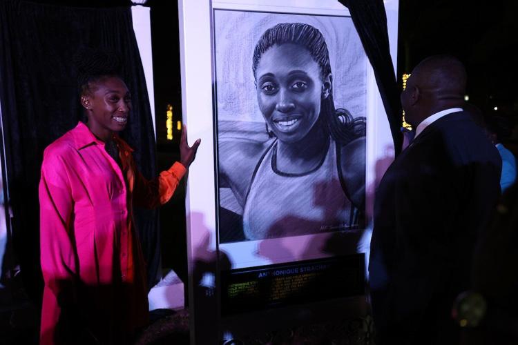 Shaunae, Stevie and Anthonique added to Legends Walk | Sports | thenassauguardian.com