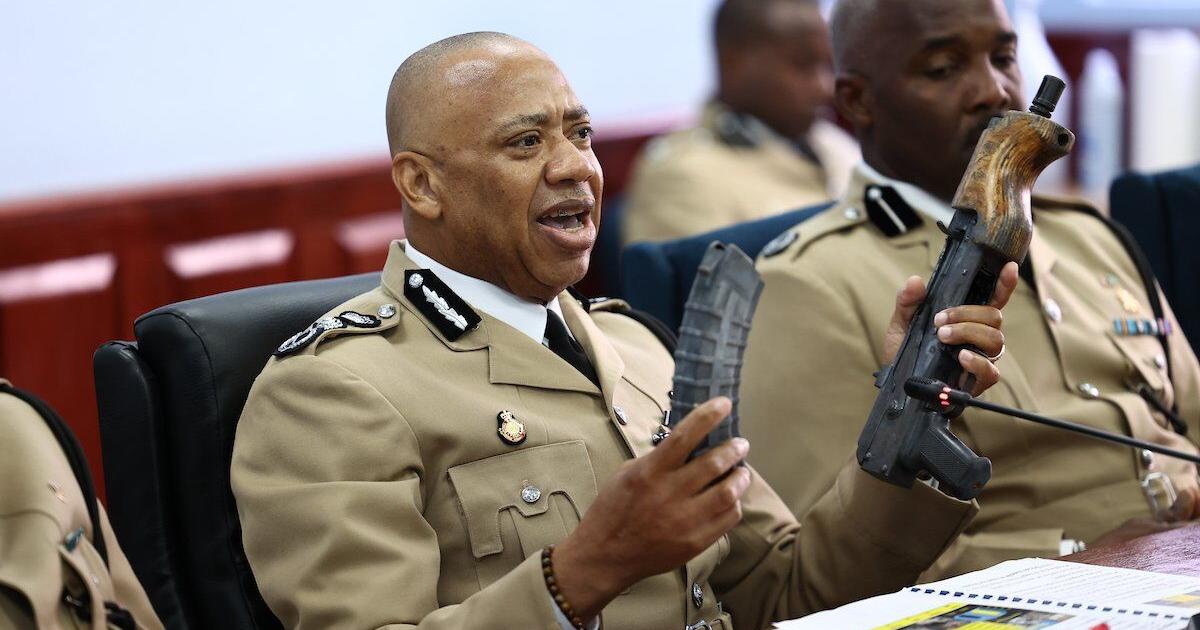 Boy, 15, carried high-powered weapon onto school campus, Fernander says ...