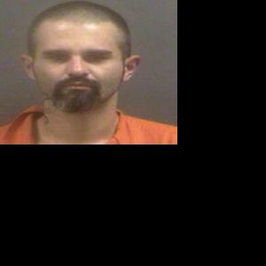 Backstreet car chase ends in crash, arrest | | thenewsguard.com