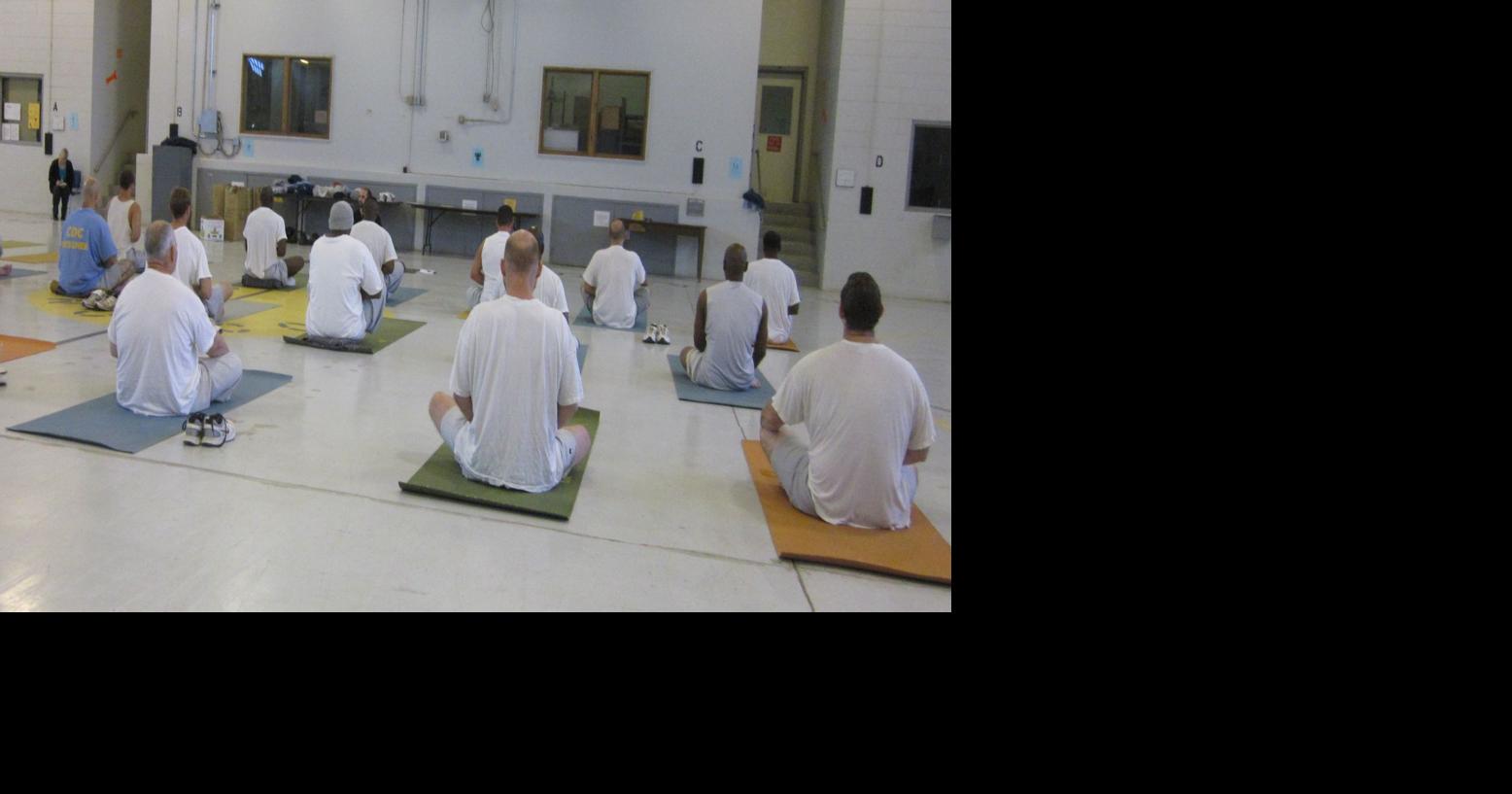 JAIL STRESS RELIEVER: Inmate yoga | News | thenewsguard.com