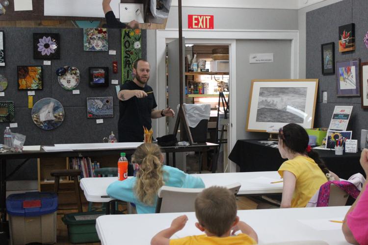 ART SMART: Growing classes, growing minds | News | thenewsguard.com