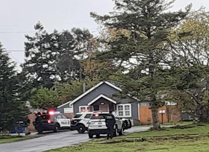 Photos / Update: Standoff in South Lincoln City | News | thenewsguard.com