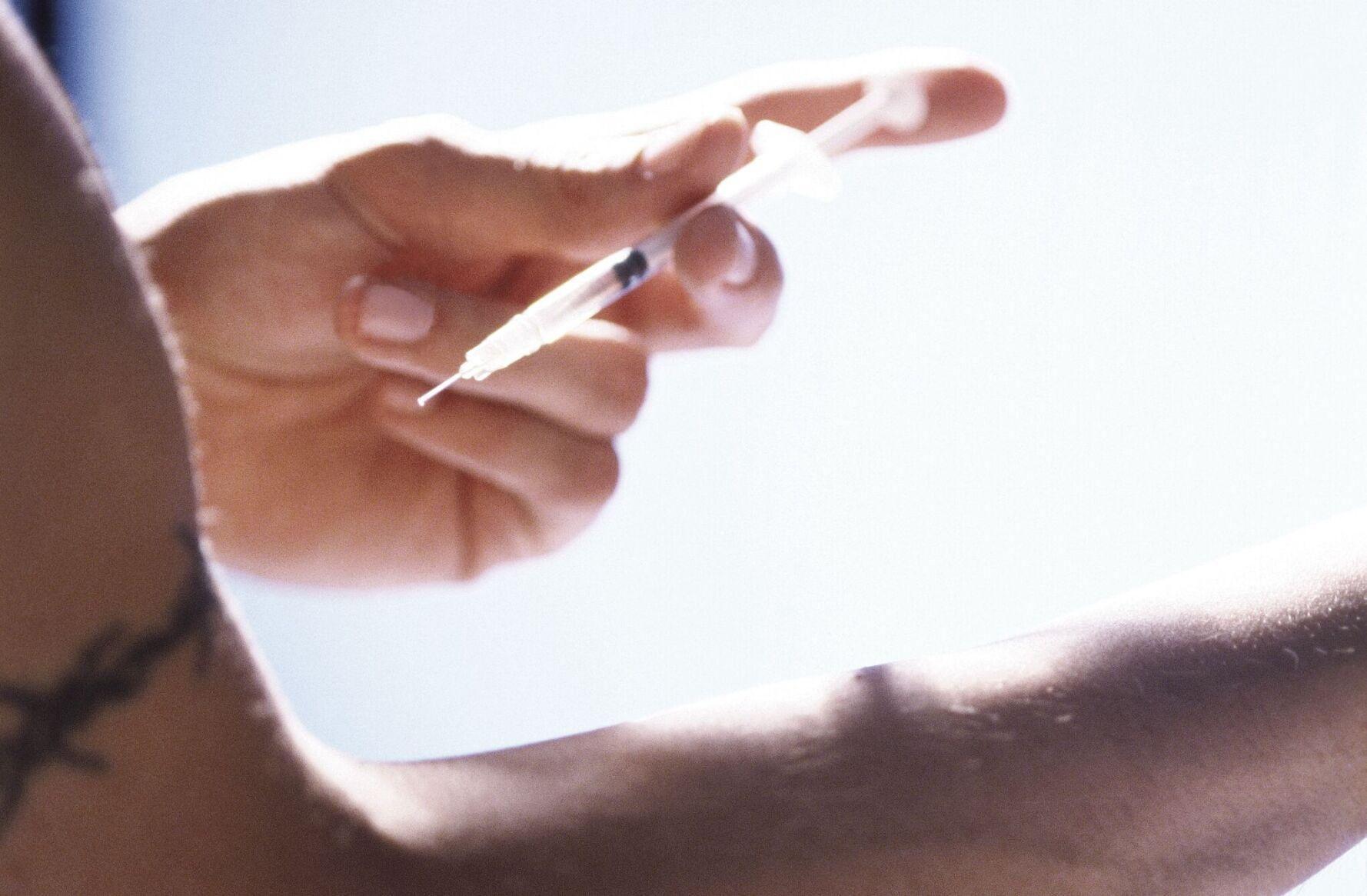 Hospitalizations for injection drug-related bacterial infections jump ...