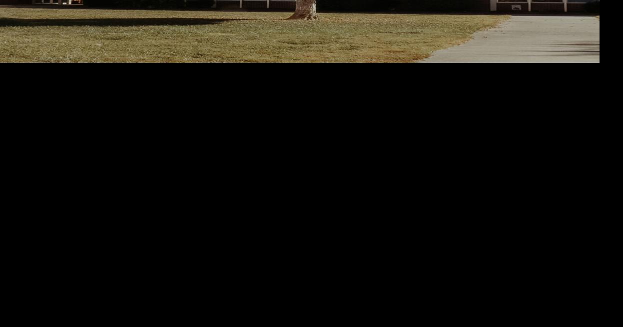 Photography exhibit showcases JIRDC’s beauty and community | A&E | The Paper