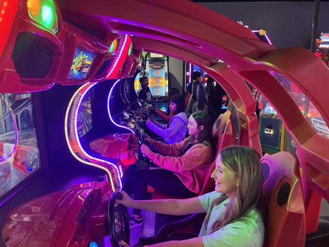Paris JHS eighth grade students take a trip to Main Event | News ...