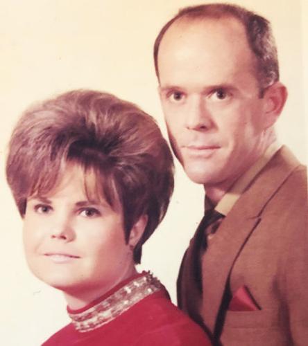 Donald Hoffman and Donna Glover Hoffman | Free | theparisnews.com