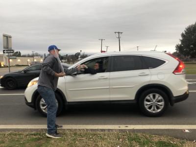 Paris panhandler controversy raises questions about how to help the ...
