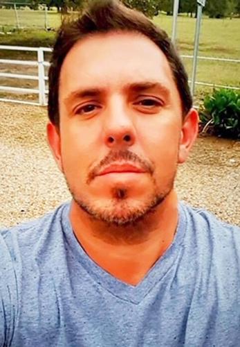 Christopher Grover Head | Free | theparisnews.com