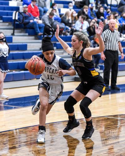 Paris survives Pantherette comeback attempt | Sports | theparisnews.com