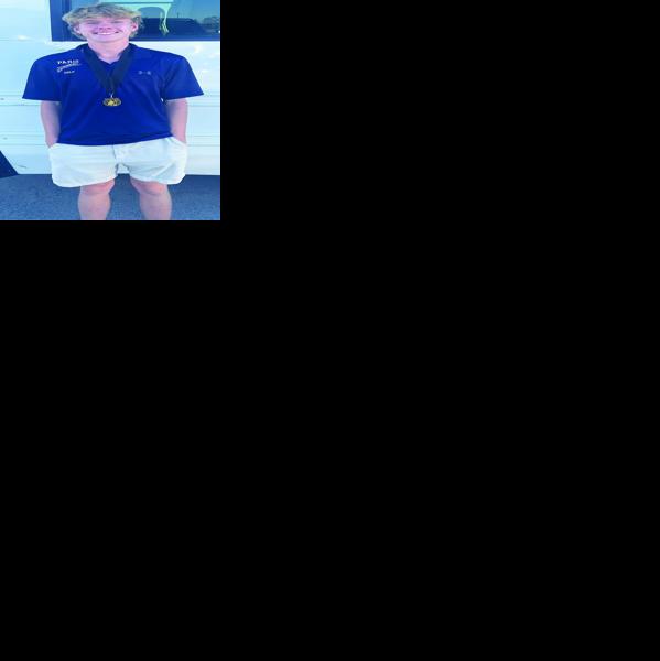 Paris’ Moore claims second individual golf title during 2025 fall ...