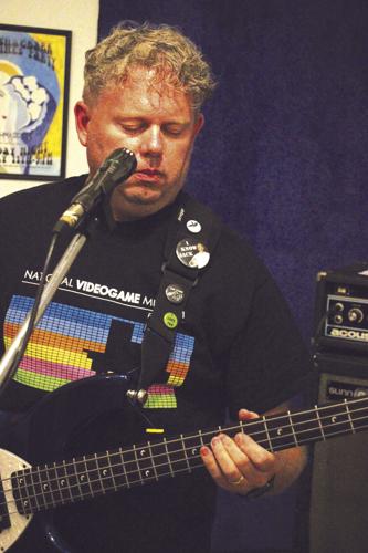 Hooked to the beat | Lifestyles | theparisnews.com