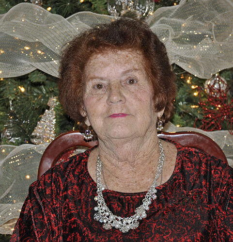 Shirley Elizabeth Lay Hernandez | Free | theparisnews.com