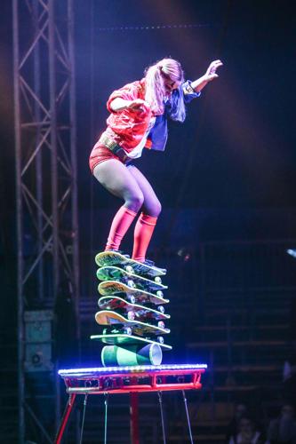 Big Top: Carson & Barnes Circus celebrates with spooky Halloween show ...