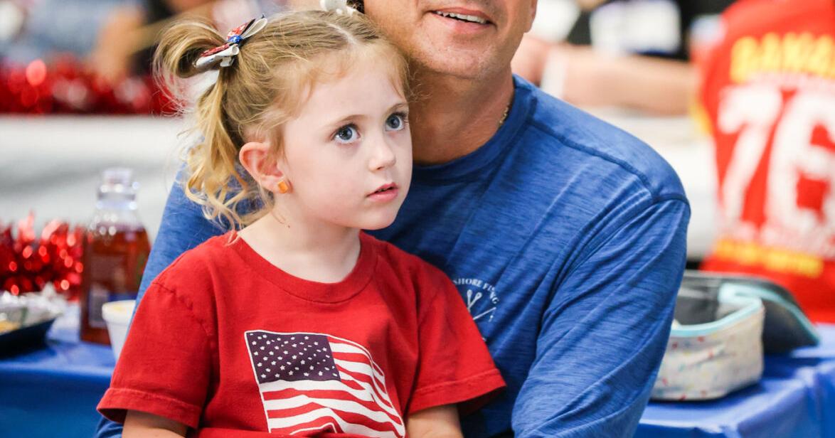 Community Scenes | More from Justiss, Givens, veterans programs | News ...