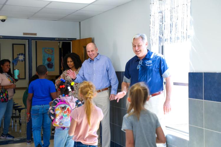 PISD Elementary campuses “Start with Hello” | News | theparisnews.com