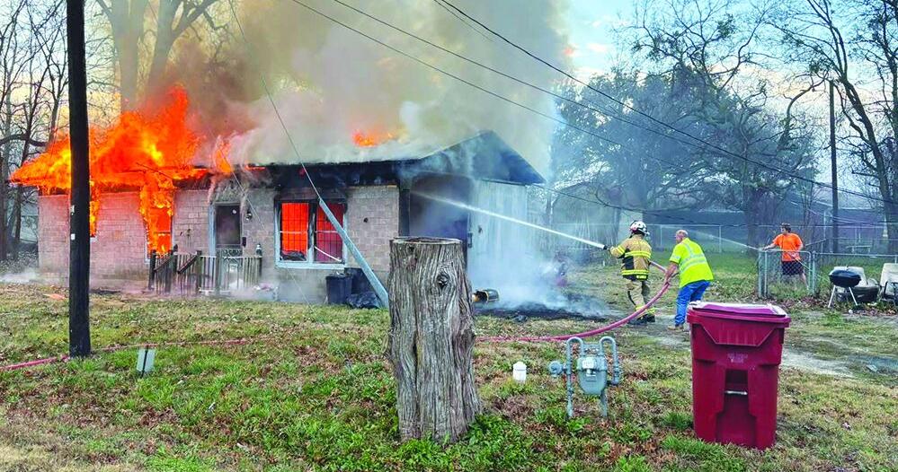 Clarksville Fire Department contains small structure fire Tuesday ...