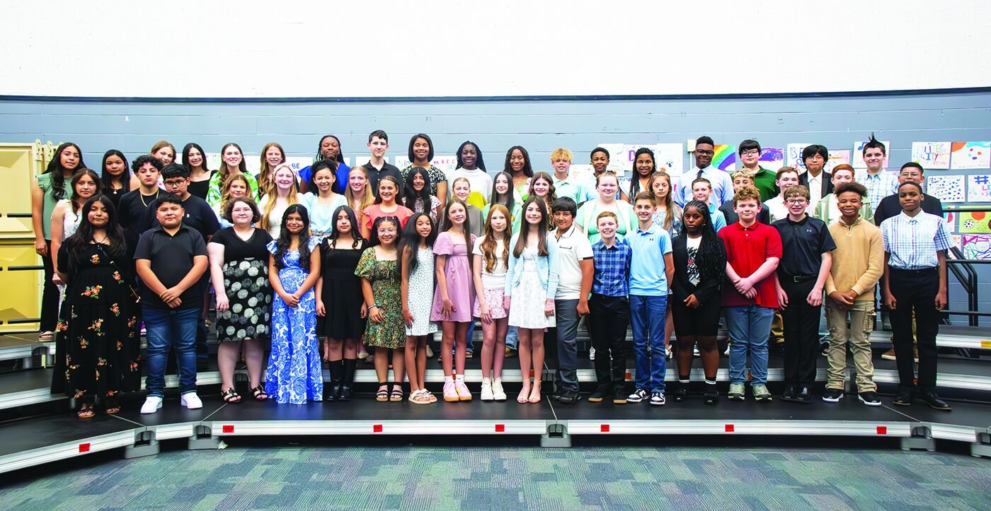 Paris Junior High School students inducted into National Junior Honor ...