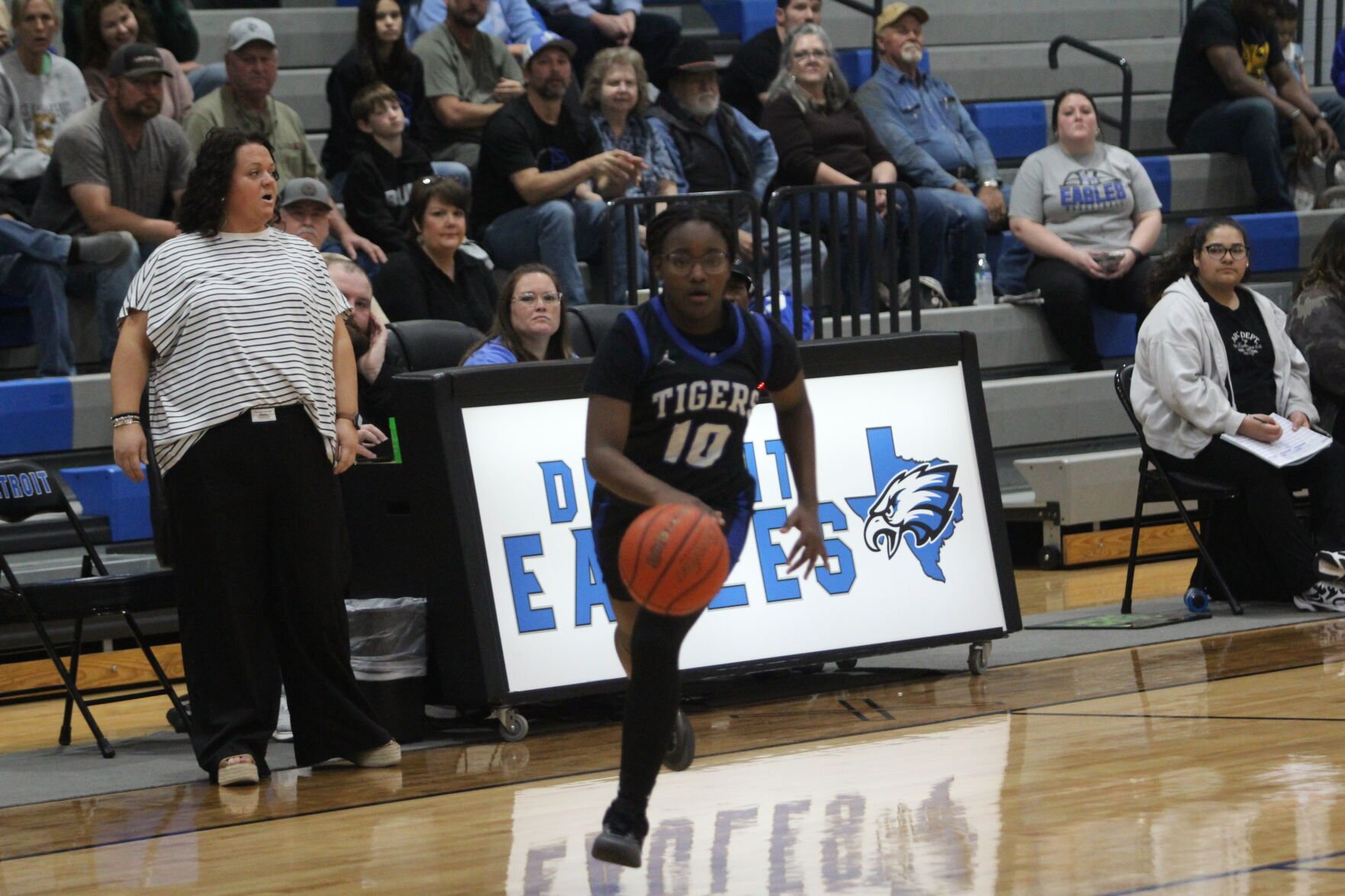 IMG_2975.JPG | | theparisnews.com