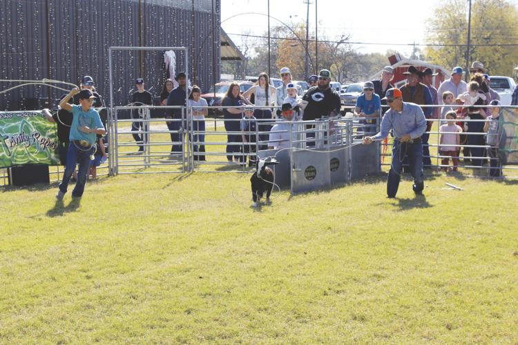 Community Faces | Goat Ropers | News | theparisnews.com