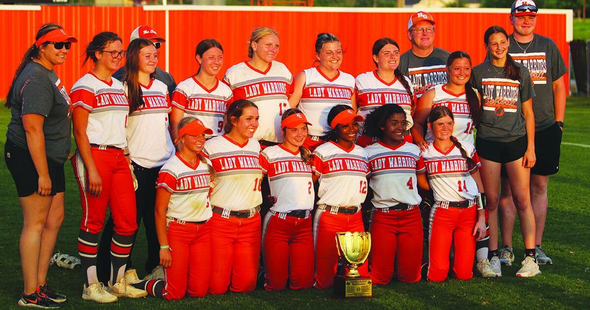 Warriors Code: HGHS Softball wraps up district title with win | Sports | theparisnews.com