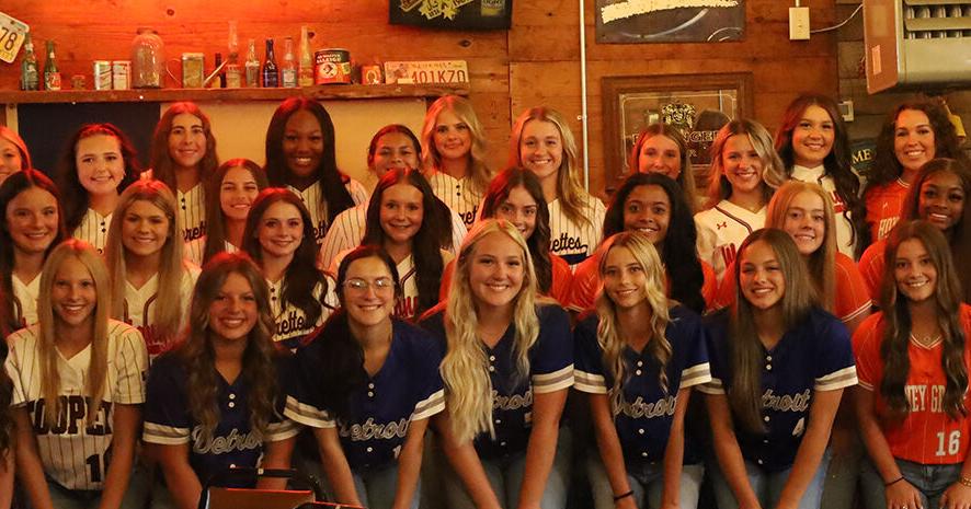 6-7 RRV Softball Group CMYK.jpg | | theparisnews.com