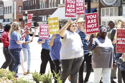 Step by step: Walk of Hope supports victims of crime | | theparisnews.com