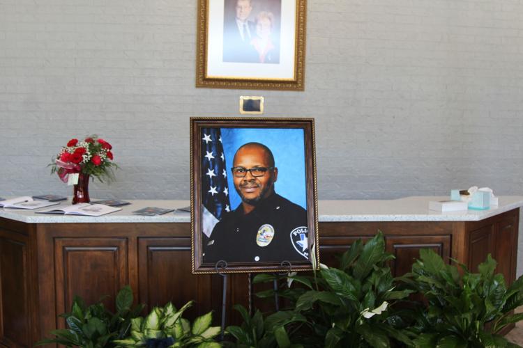 Paris remembers Officer Robert Milton | News | theparisnews.com