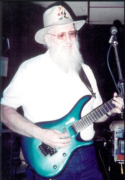 Michael D. Benningfield | Obituaries | theparisnews.com