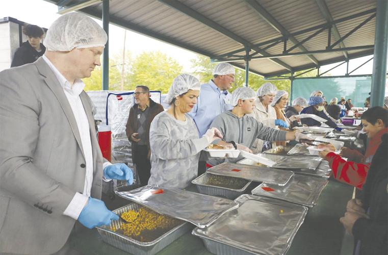 Thanksgiving feast: Horizon House, PRMC, others serve up meals | News ...