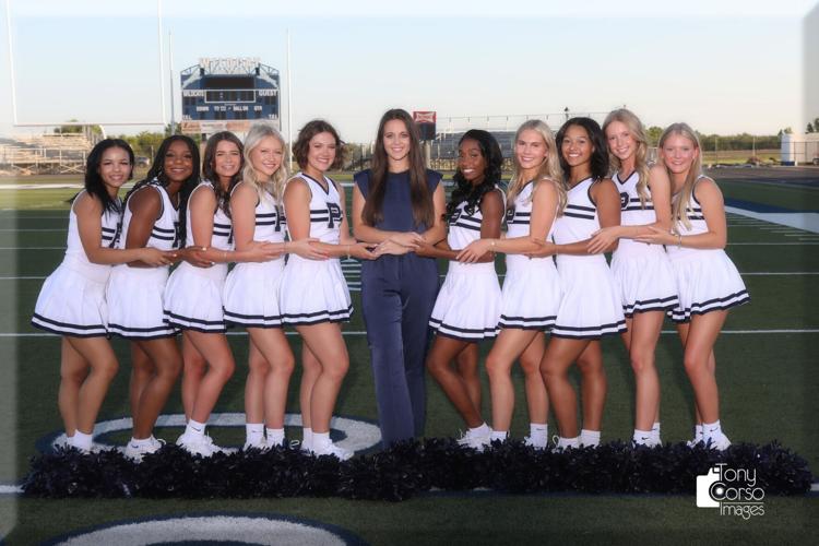 HALFTIME SHOWCASE: Paris cheerleaders keep spirit alive | News ...