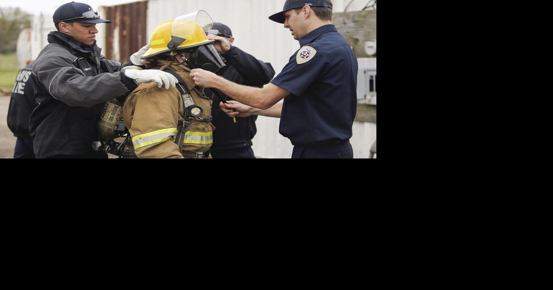 Trial by fire tests future firefighters’ mettle | News | theparisnews.com