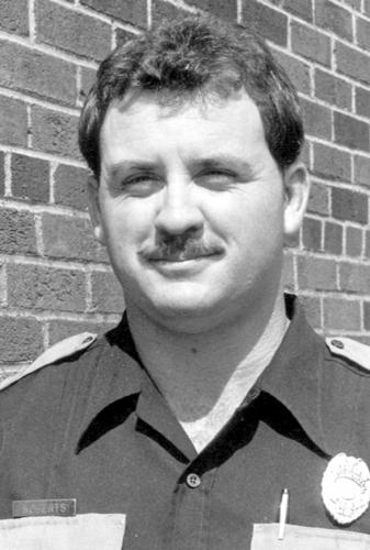 Police department honors fallen officers | News | theparisnews.com