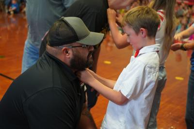 Parker Elementary honors veterans with patriotic program | News ...
