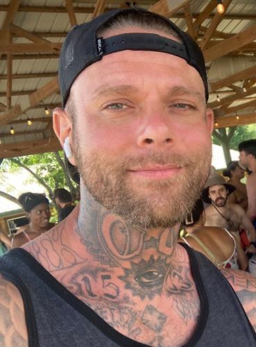 Travis AUSTIN Brown | Free | theparisnews.com