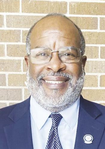 Former Mayor Reginald Hughes resigns from Paris City Council | Free ...